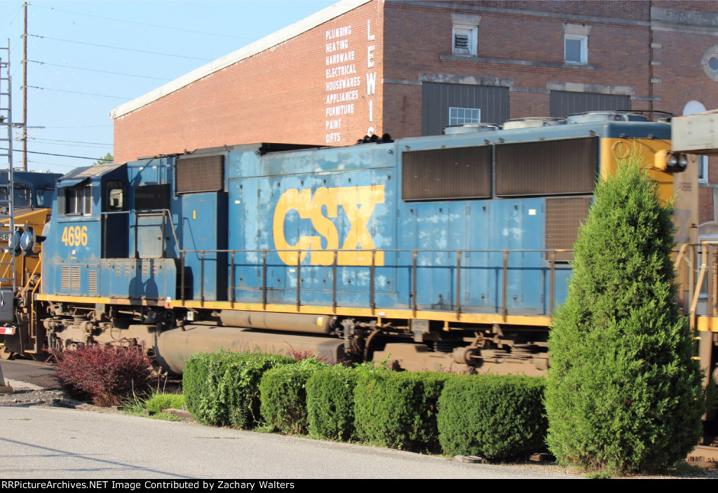 CSX 4696